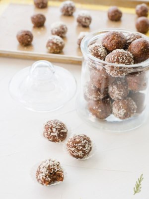 Cherry-Guava Protein Bites: A Quick-Fix Vegan Protein Bomb